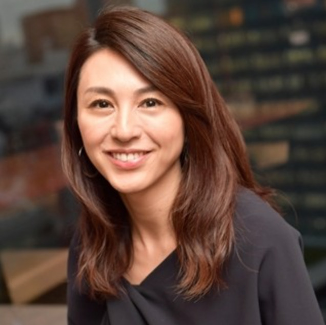 雨宮塔子は元旦那と離婚後もなぜフランスに？収入源や事実婚パートナーとの再婚についても - M-media