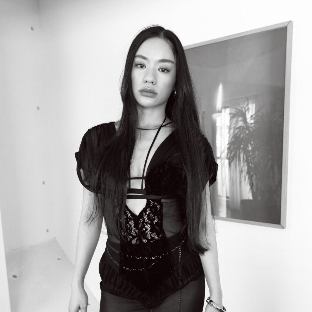 Awichの旦那が銃殺された理由！娘の年齢やダンス、本名についても - M-media