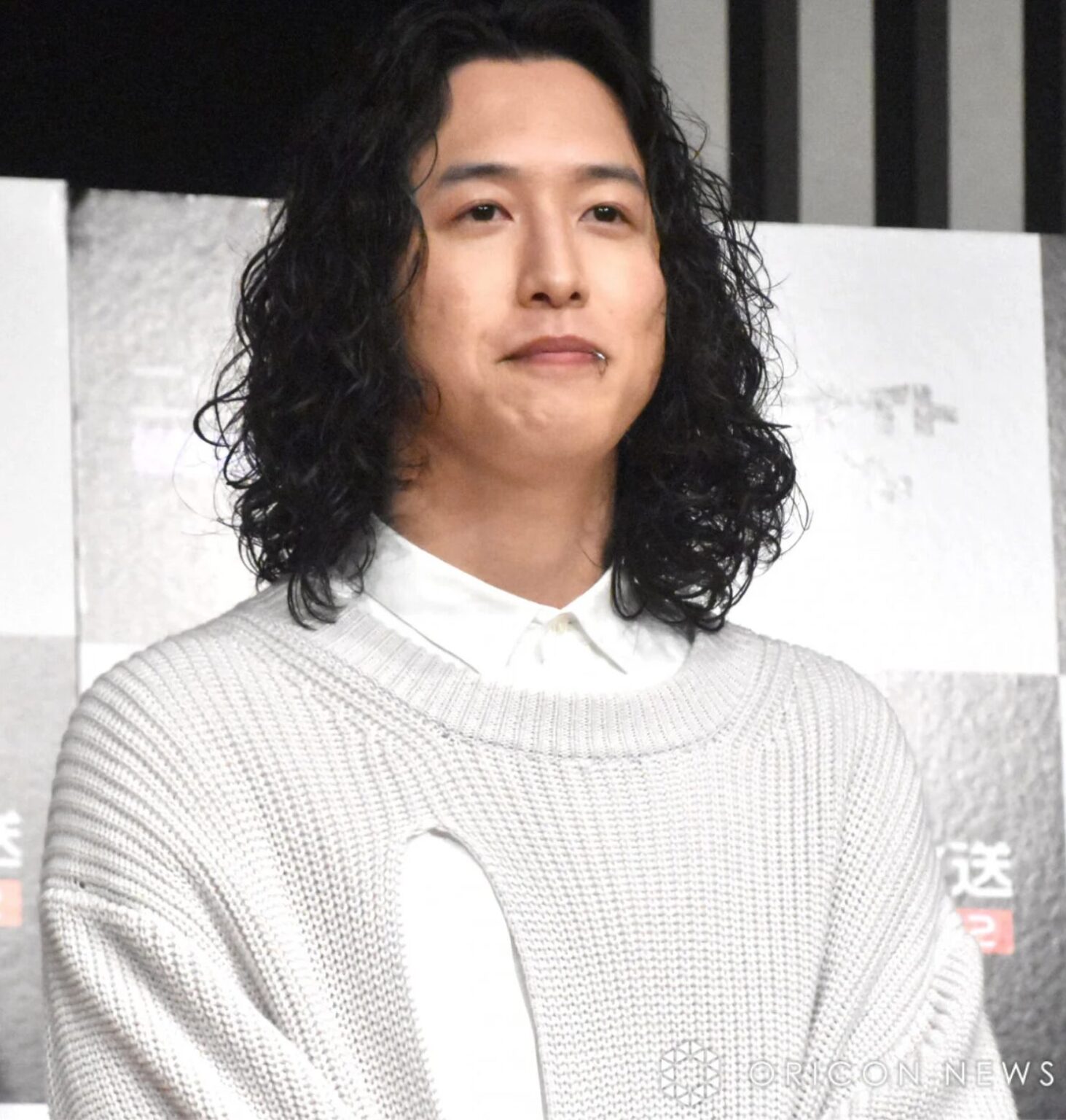 TOMOOの歴代彼氏一覧！好きなタイプや中学高校、大学についても！ - M-media