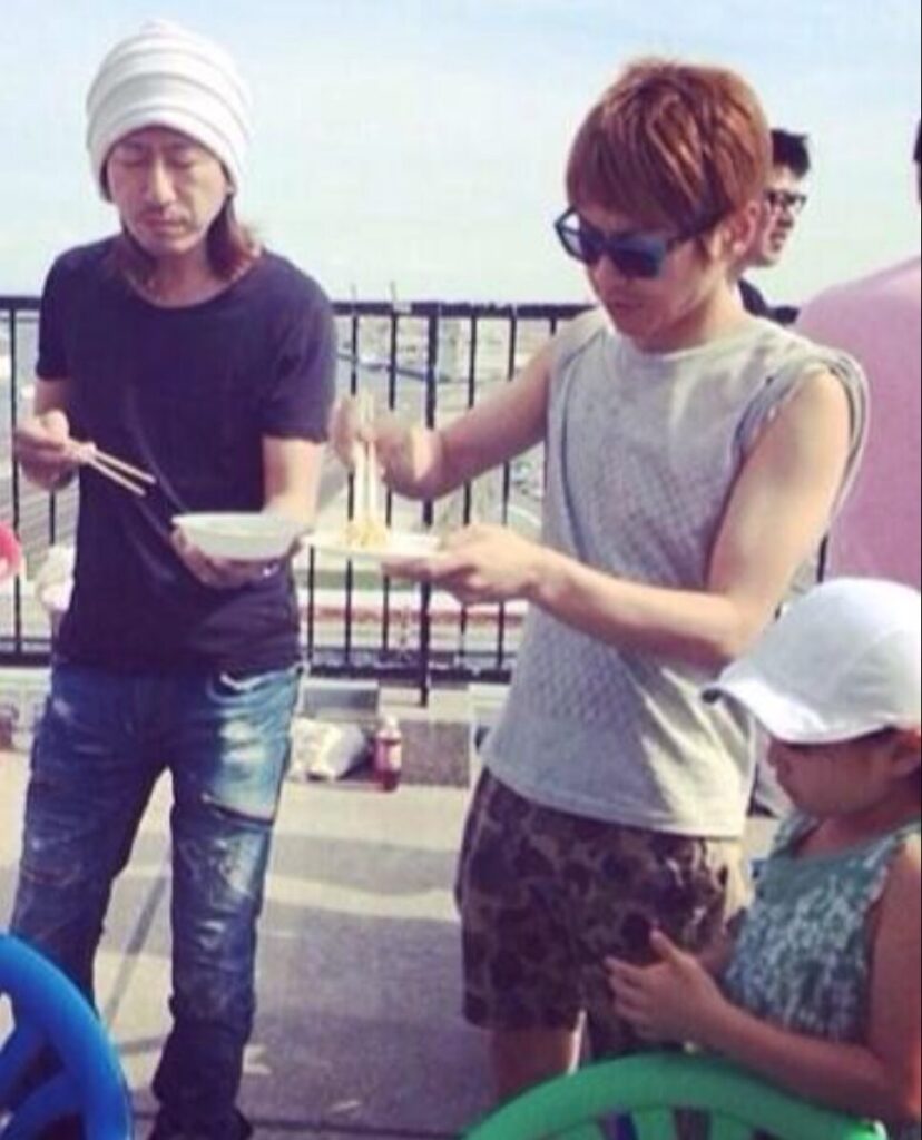 GLAY・JIROと嫁玲子の馴れ初めは？子供の学校や年齢についても！ - M-media